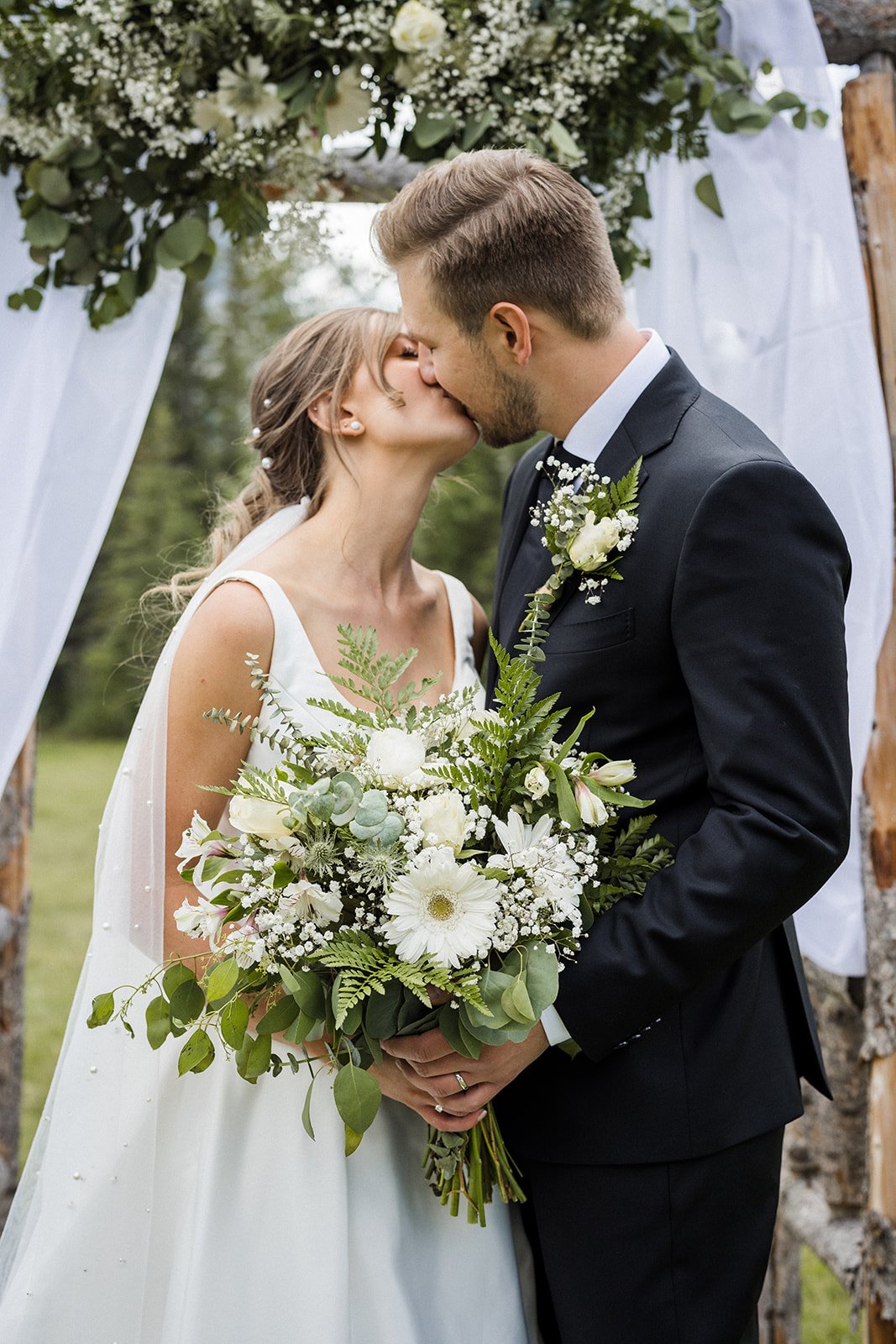 Lizzy & Brennan’s Mountain Wedding in Canmore | You Floral